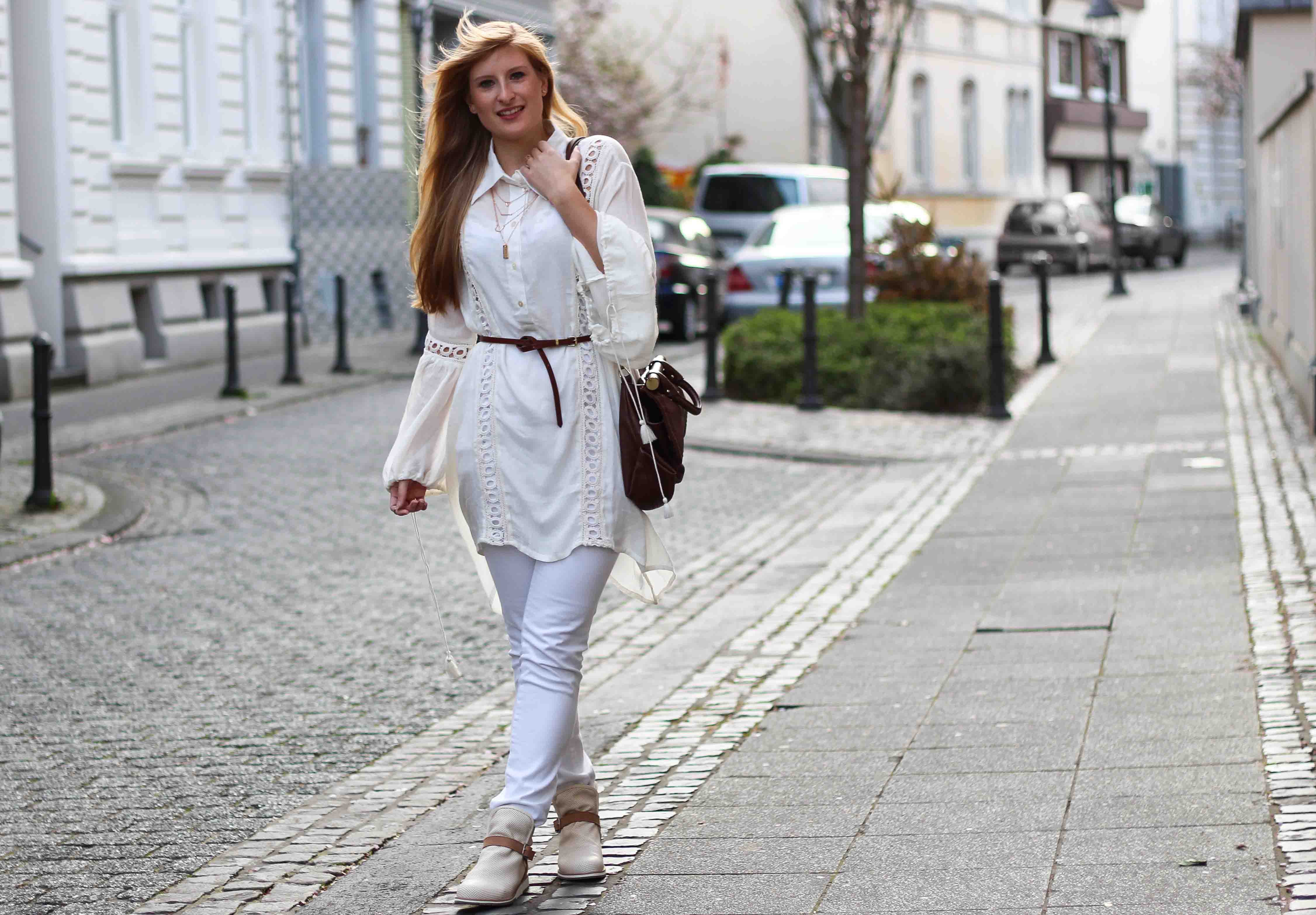 All White Outfit Helle Farben F r Den Fr hling BrinisFashionBook All White Outfit Helle Farben F r Den Fr hling BrinisFashionBook