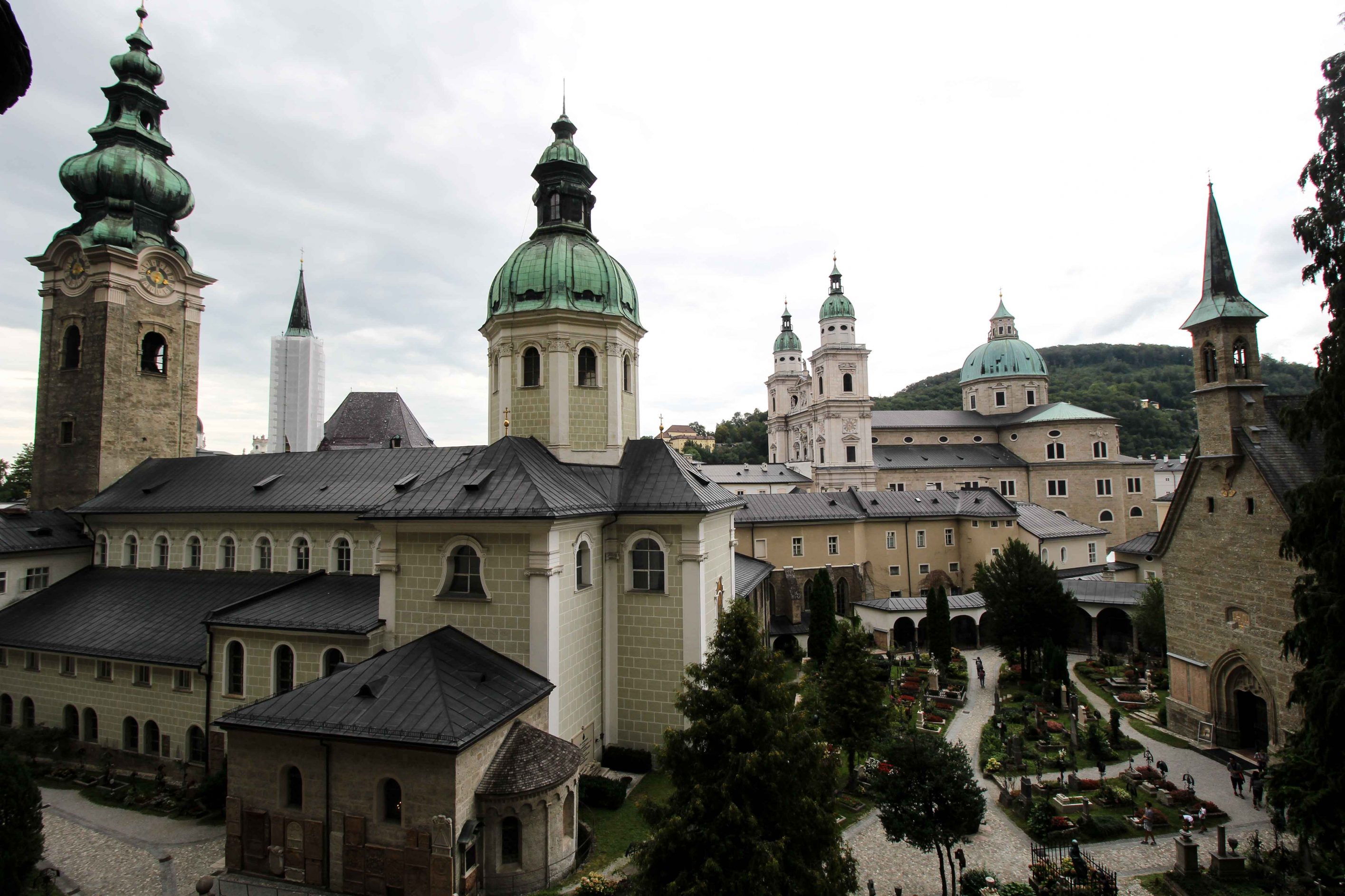 Benediktinerinnenabtei Nonnberg Aussicht Gruf Salzburg Österreich ...